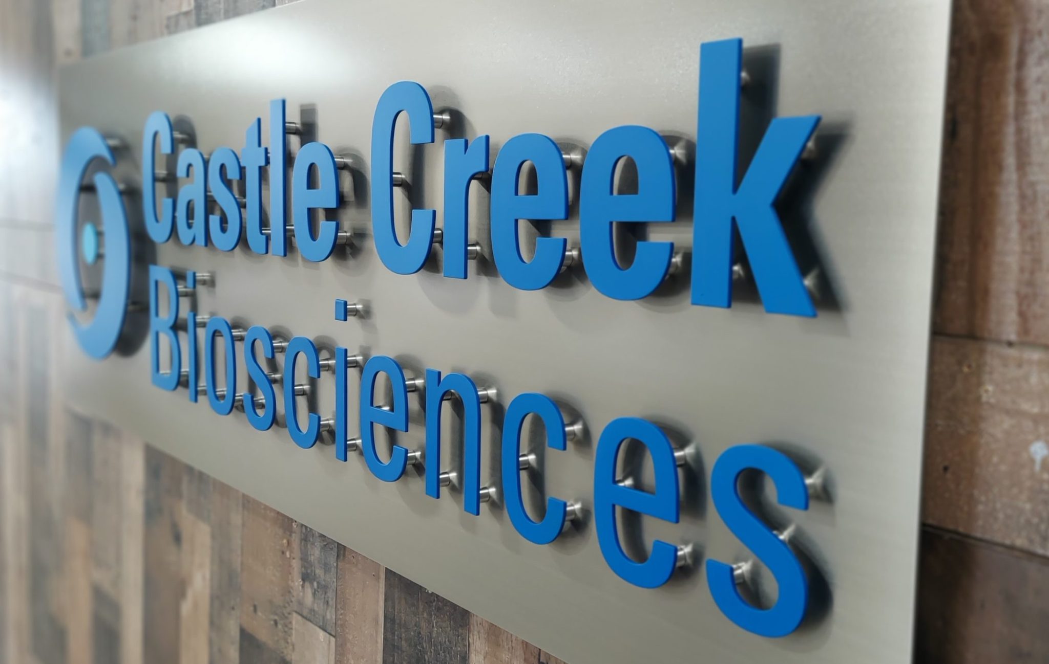 Custom Signs: Choosing the Right Color, Texture & Finish - Alabama ...